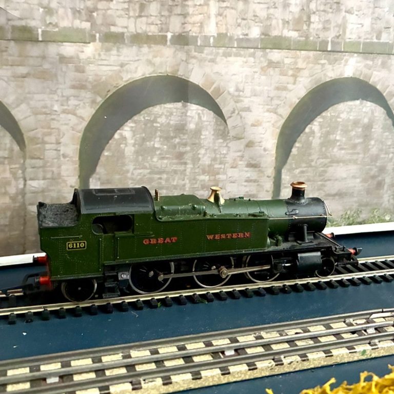 Shop Airfix Models: Locos, Coaches & Wagons