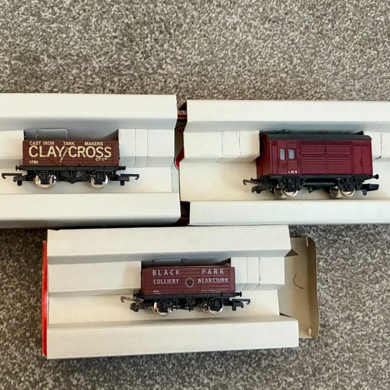 LIMA Wagons - Buy Mint Model Trains & Coaches